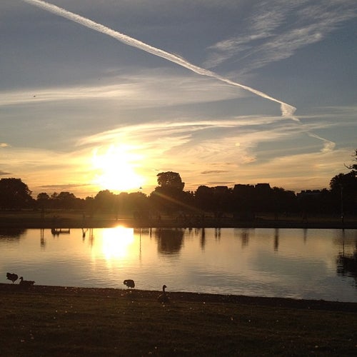 Clapham Common - Windmill Dr - London