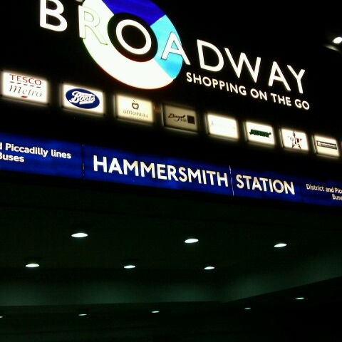 Hammersmith Broadway Shopping Centre - Hammersmith Broadway - London