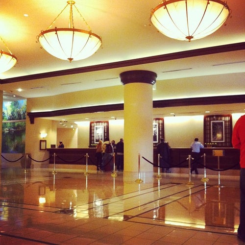 Philadelphia Marriott Downtown - 1201 Market Street, (Guest Entrance At ...