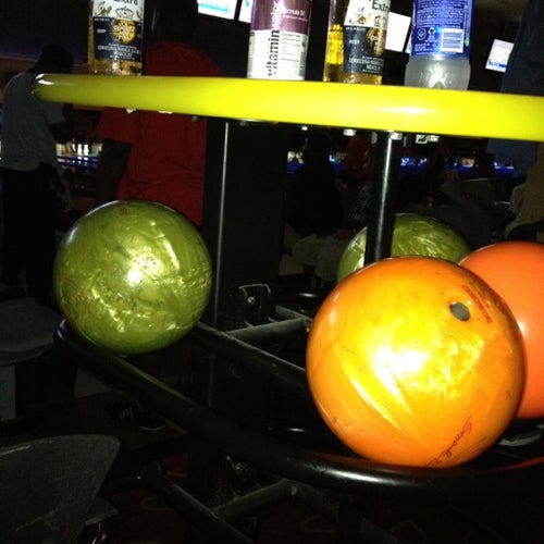 Bowlero Queens - 69-10 34th Avenue - Woodside