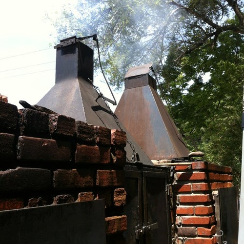 Woodyard BBQ - 3001 Merriam Ln - Kansas City