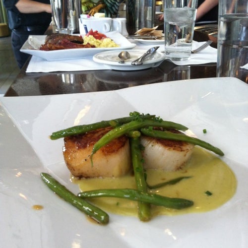 Christophers Restaurant & Crush Lounge - 2502 E Camelback Rd - Phoenix