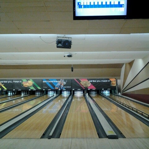 Bowlero Queens - 69-10 34th Avenue - Woodside