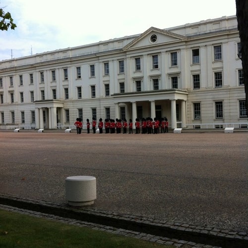 The Guards Museum - Birdcage Walk - London