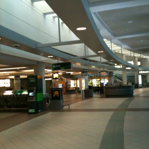 Manchester-Boston Regional Airport (MHT) - 1 Airport Rd - Manchester