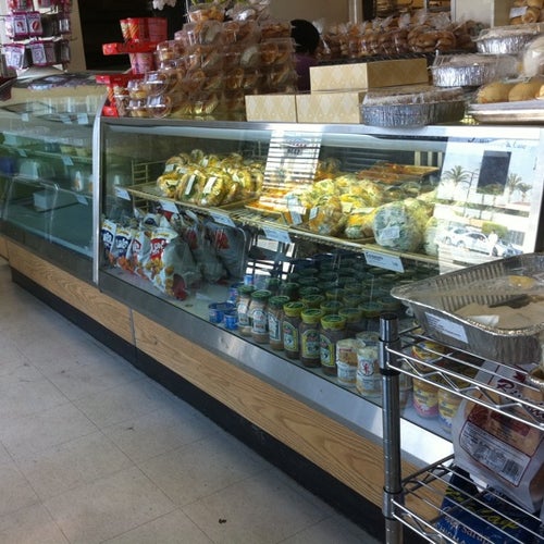 Gemmae Bake Shop - 1356 W Willow St - Long Beach