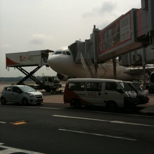 Gate B10 - Concourse B, Terminal 3 - Singapore