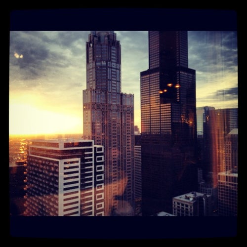Everest - 425 S. Financial Pl., 40th Fl - Chicago