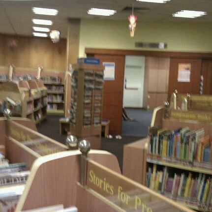 Bukit Panjang Public Library - #04-16/17, Bukit Panjang Plaza - Singapore