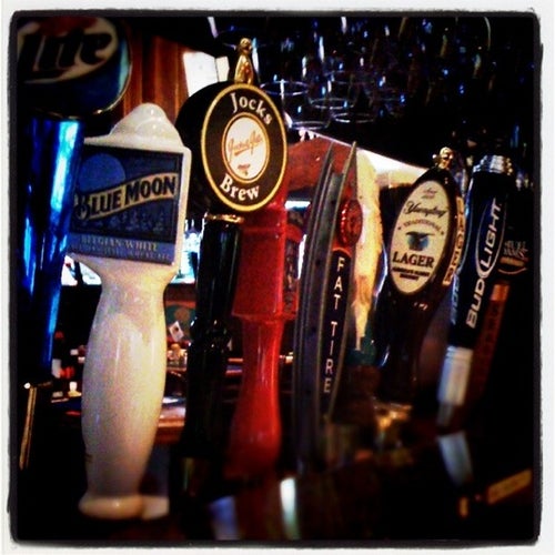 Jocks & Jills Sports Grill - 1 Galleria Pkwy SE - Atlanta