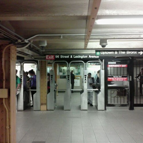 MTA Subway - 96th St (6) - 96th St - New York