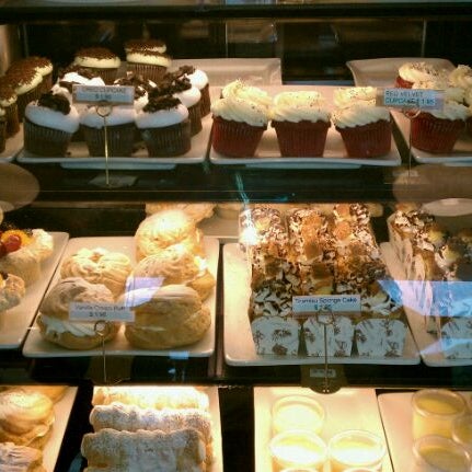 Cloverleaf Coffee & Bakery - 9475 Las Tunas Dr - Temple City