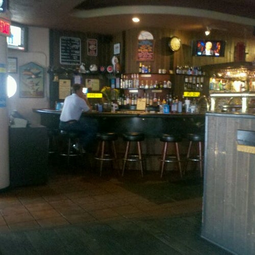 Princess Pub & Grille - 1665 India St - San Diego