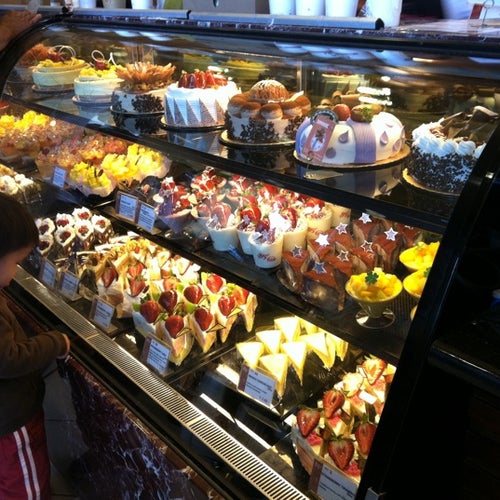 85C Bakery Cafe - 2700 Alton Pkwy., Ste. 123 - Irvine