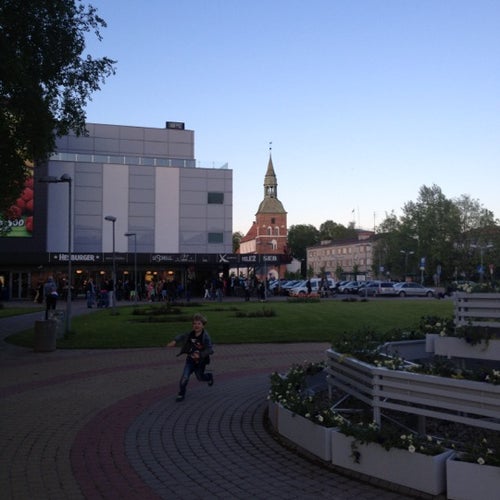 T/C "Valleta" - Rīgas iela 4 - Valmiera