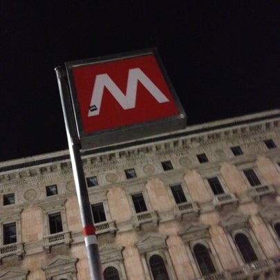 Metro Duomo (M1, M3) - Piazza del Duomo - Milano