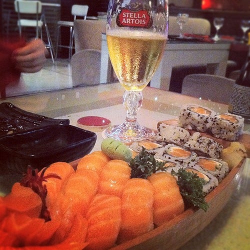 Gokan Sushi Lounge - R. Olavo Barreto Viana, 21 - Porto Alegre