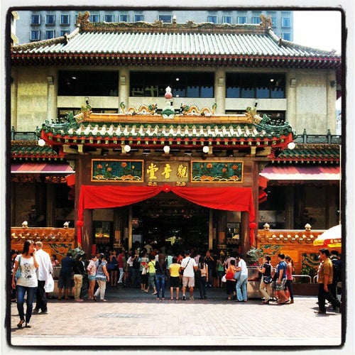 Kwan Im Thong Hood Cho Temple - 178 Waterloo St. - Singapore