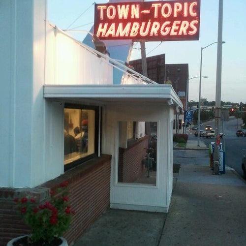 Town Topic Hamburgers - 2021 Broadway Blvd - Kansas City