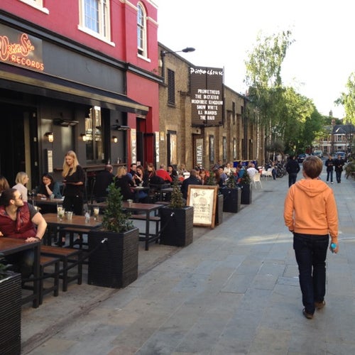 Clapham Picturehouse - 76 Venn St - London