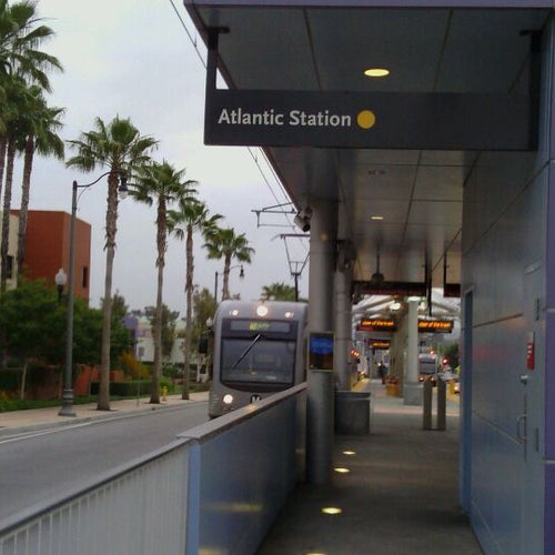 Metro Rail - Atlantic Station (Gold) - 5150 E Pomona Blvd - Los Angeles