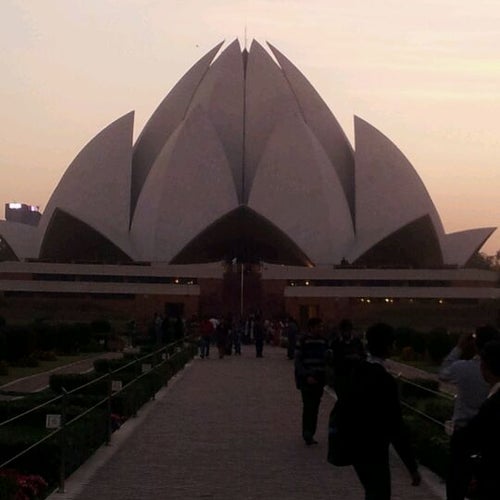 Lotus Temple (Bahá'í House of Worship) - Bahapur, Kalkaji - New Delhi