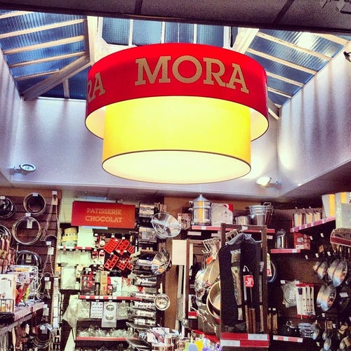Mora - 13 rue Montmartre - Paris