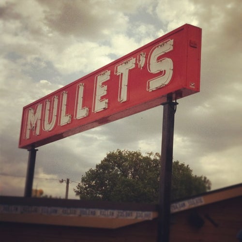 Mullets Restaurant - 1300 SE 1st St - Des Moines
