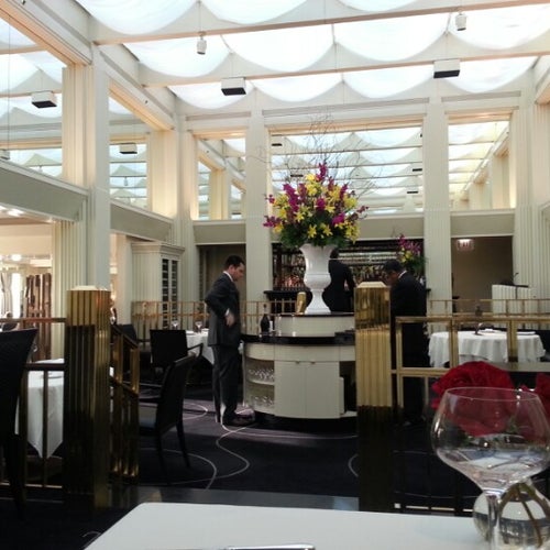 Everest - 425 S. Financial Pl., 40th Fl - Chicago