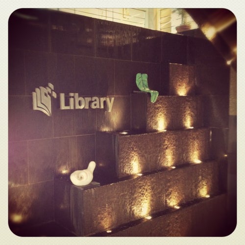 Woodlands Regional Library - 900 South Woodlands Drive - Singapore