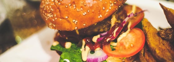 Tuning Bar & Burger - Zsidónegyed - Akácfa u. 45.