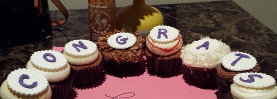 B Cupcakes - 127 W Fairbanks Ave