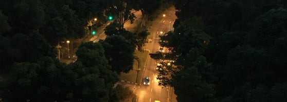 Henderson Waves - Henderson Rd