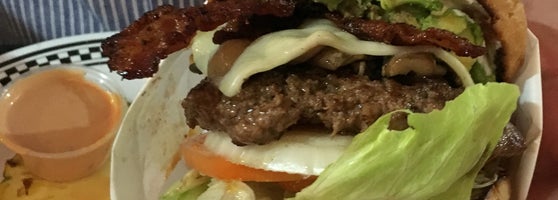 Cool Cat Cafe - Burger Joint in Lahaina