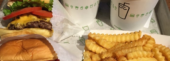 Shake Shack - Near North Side - 66 E Ohio St