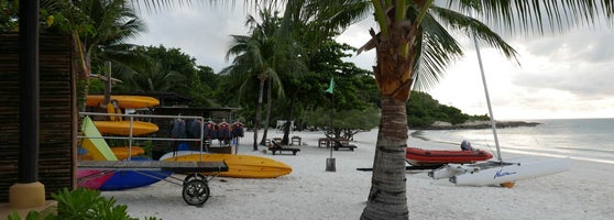 Paradee Resort (ปารดี รีสอร์ท) - Resort in Koh Samed