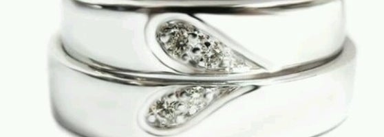 Fine Silver & Jewelry Counter - Jewelry Store