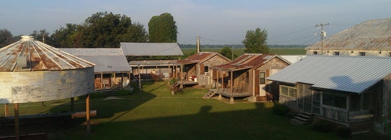 Shack Up Inn - 1 Commissary Cir