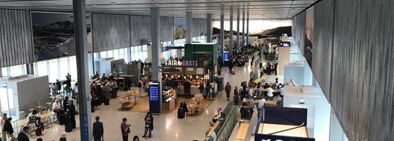Helsinki Airport (HEL) - International Airport in Lentokenttä