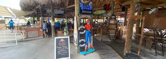 Gilbert's Tiki Bar - Bar