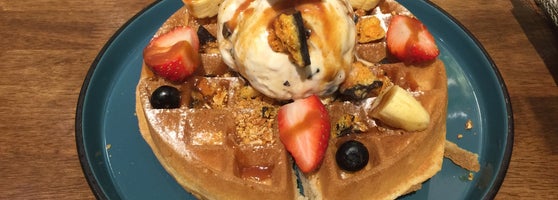 Fluffed Cafe & Dessert Bar - Taman Paramount - Petaling Jaya, Selangor