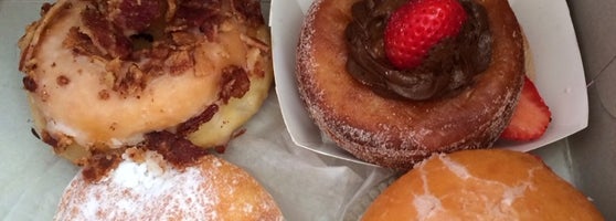 DK's Donuts and Bakery - Donut Shop in Santa Monica