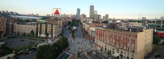 Kenmore Square - Kenmore - 22 tips