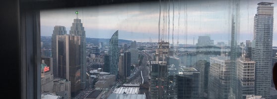 360 Restaurant - Wine Bar in Toronto