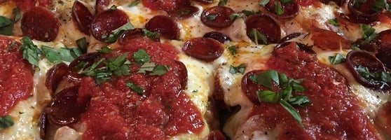 Descendant Detroit Style Pizza - Pizzeria in Toronto