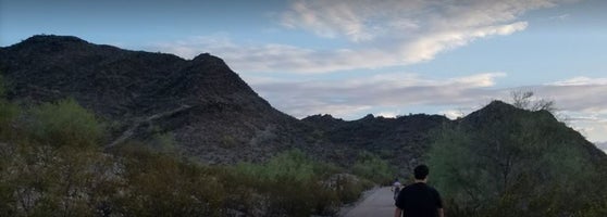 Dreamy Draw Recreation Area - Hiking Trail in Phoenix