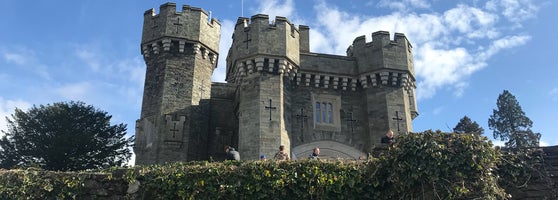 Wray Castle - Castle