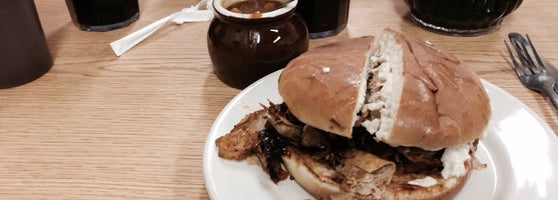 Ridgewood BBQ - 900 Elizabethton Hwy