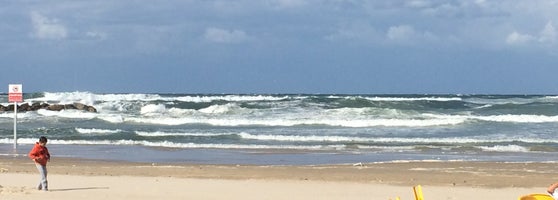 Metzitzim Beach (חוף מציצים) - תל אביב-יפו, תל אביב