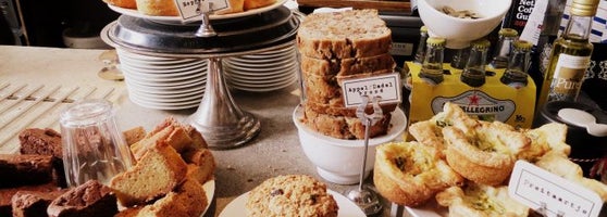 Hopper Coffee & Bakery - Stadsdriehoek - 136 tips from 2117 visitors